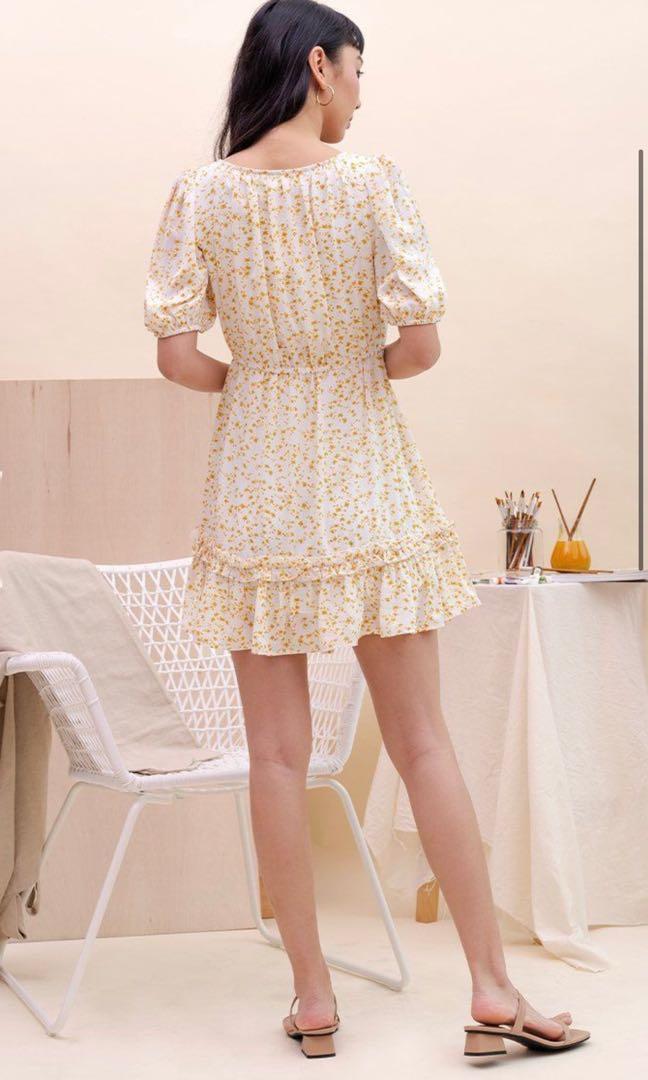 Willow Label Freya Babydoll Dress Ivory, Women's Fashion, Tops ...