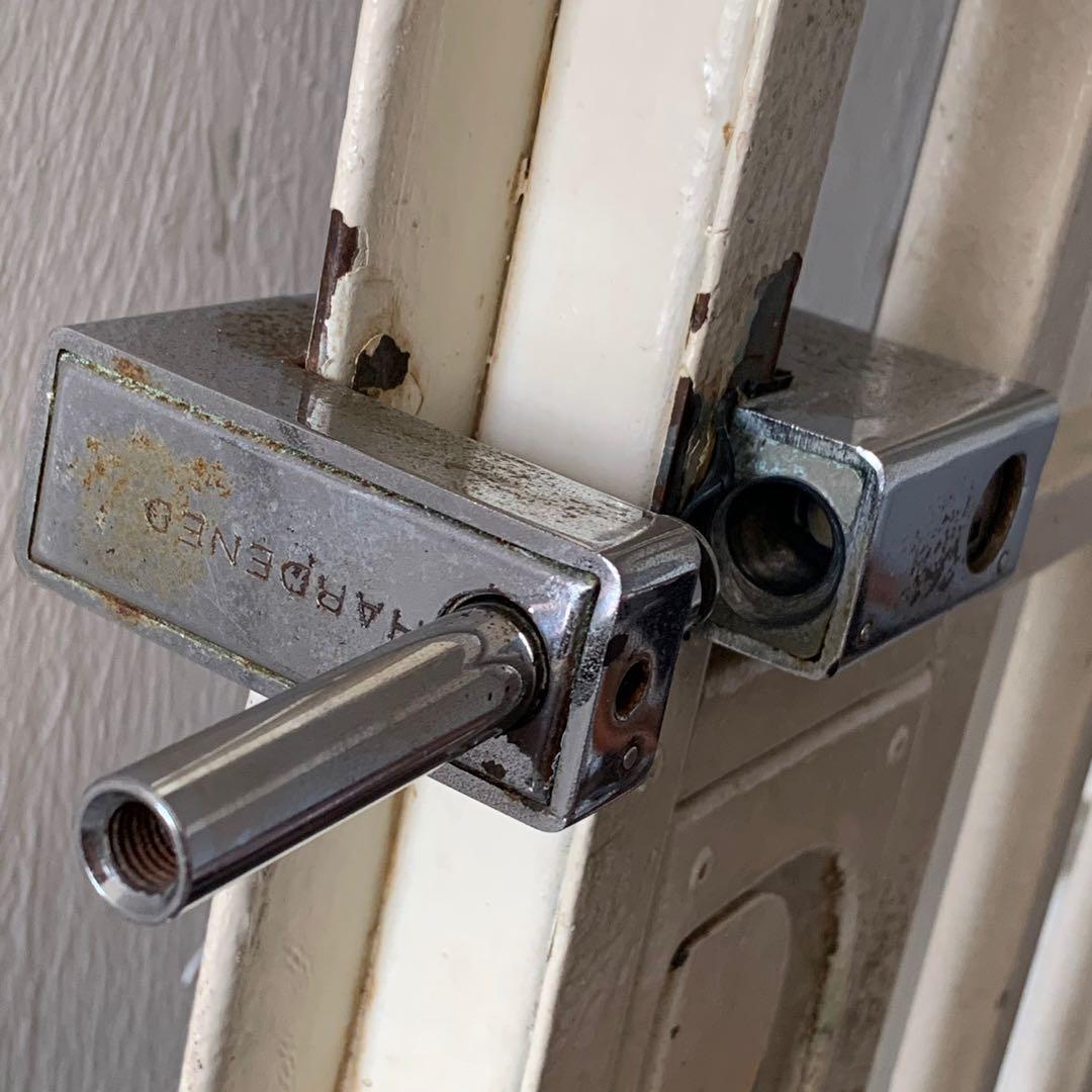 Duro Lock for HDB gate with 5 keys, Property, Others on Carousell