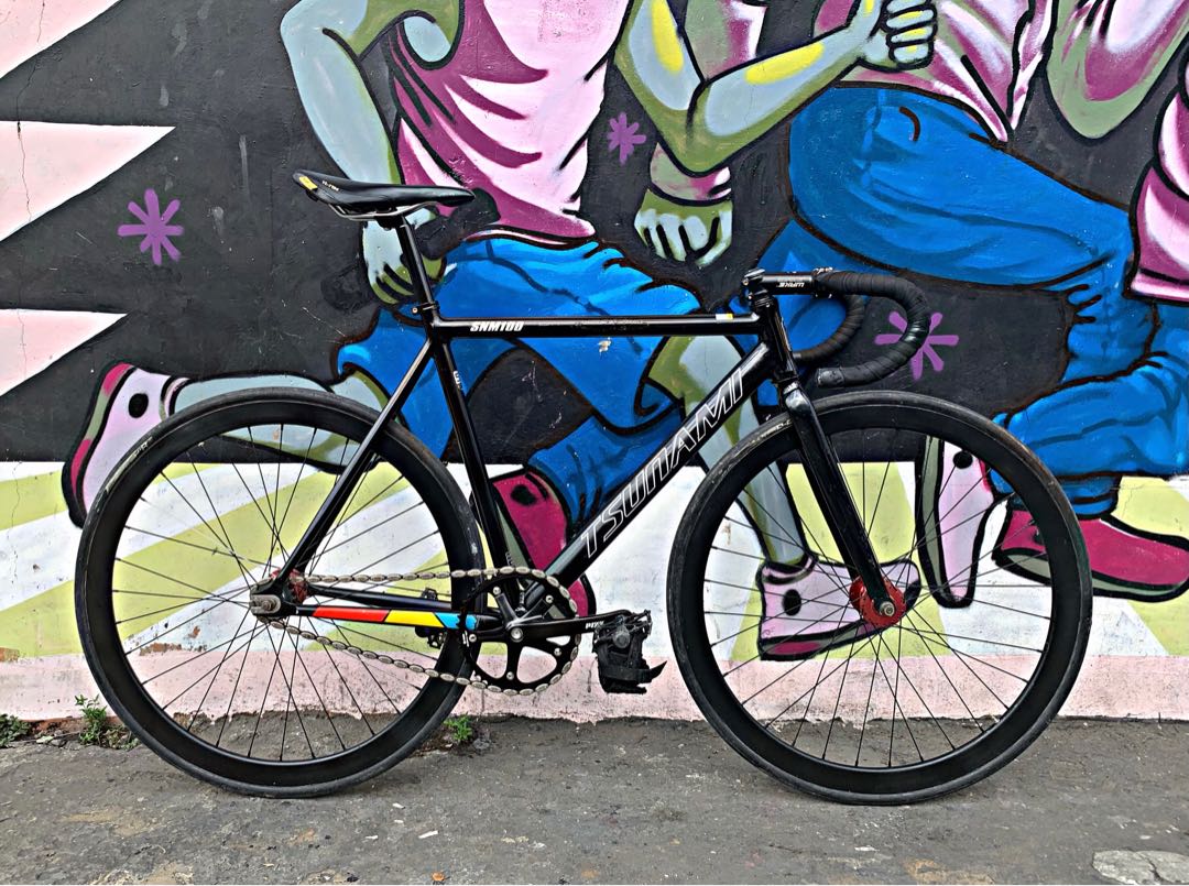 FIXIE TSUNAMI SNM 100, Sports Equipment, Bicycles & Parts, Bicycles on ...
