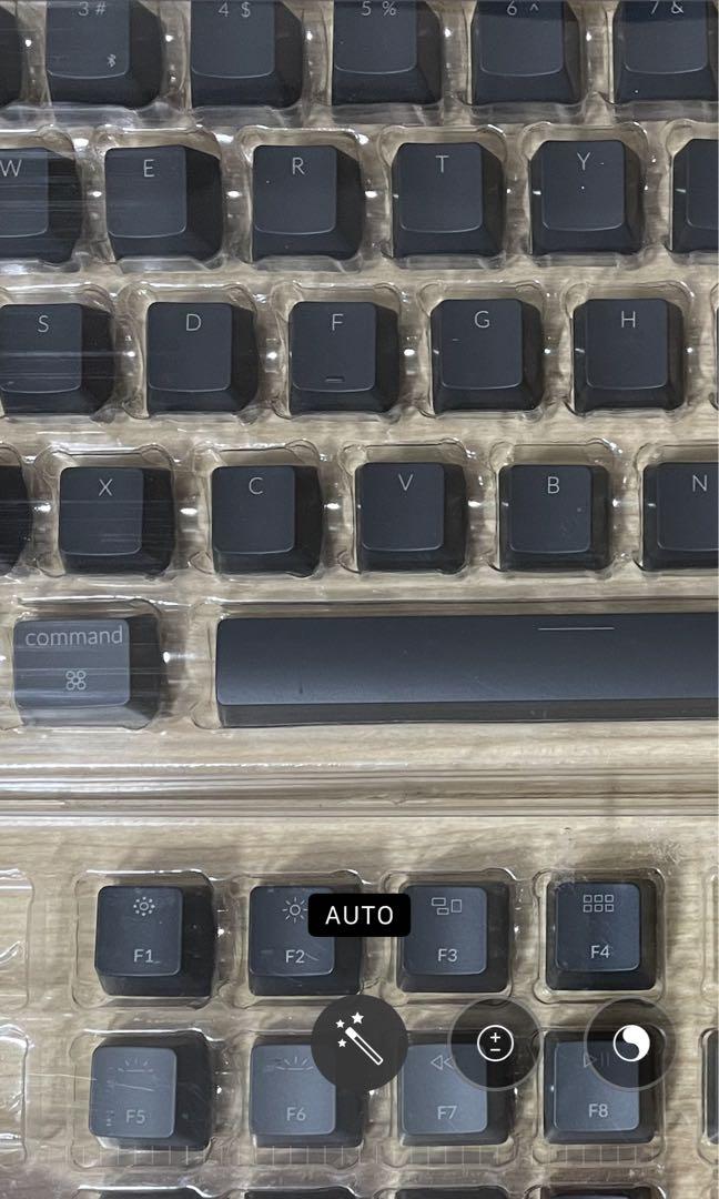 Keychron ABS shine through keycaps with pullers and brush, Computers ...