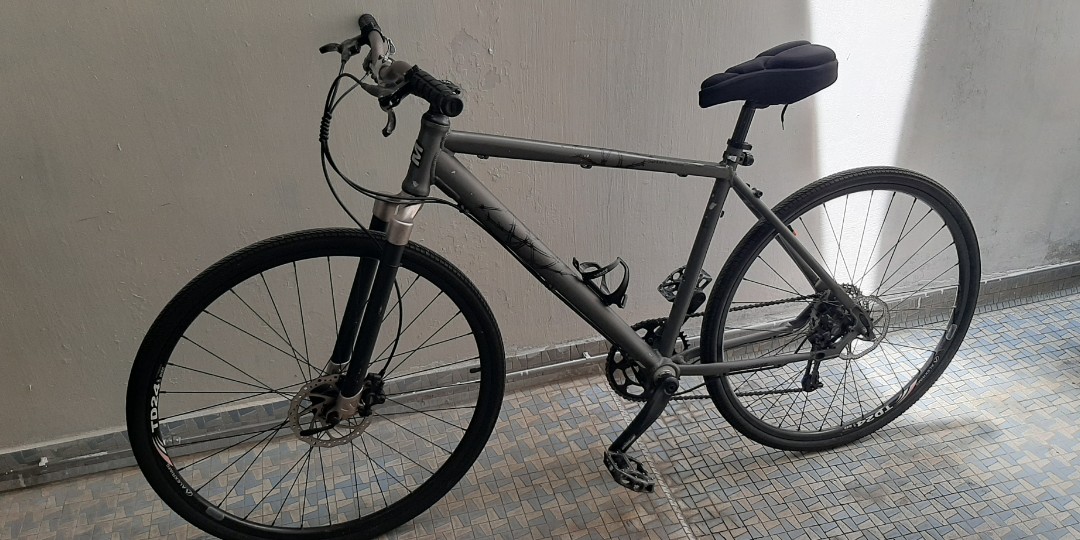 MONGOOSE SABROSA 1×9 Hybrid Bike, Sports Equipment, Bicycles & Parts ...