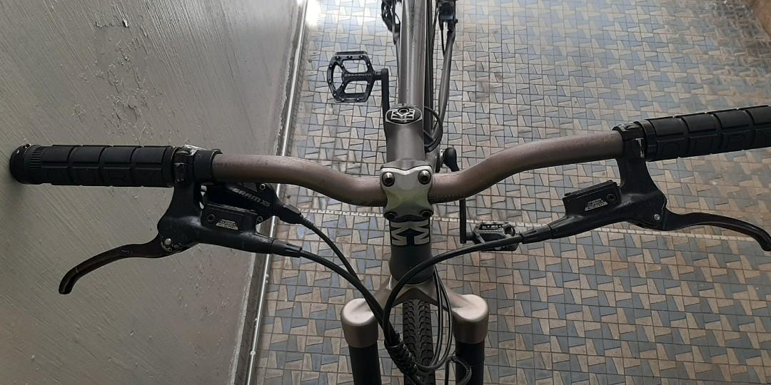 MONGOOSE SABROSA 1×9 Hybrid Bike, Sports Equipment, Bicycles & Parts ...