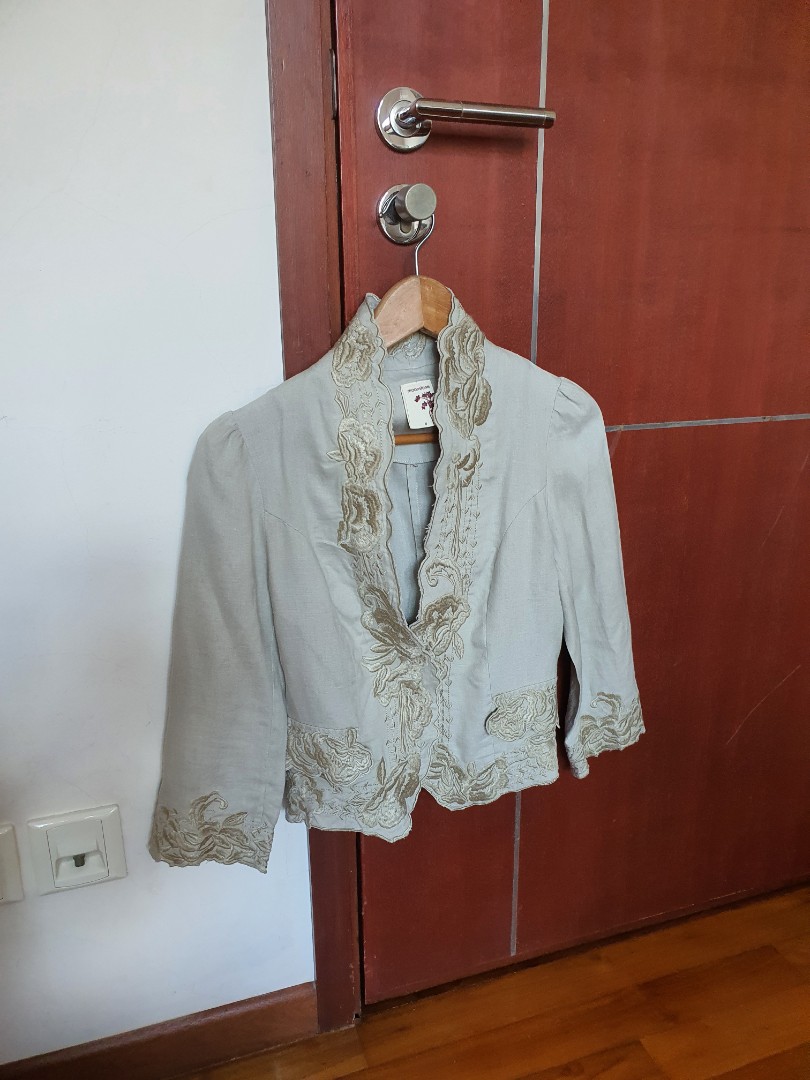 Peranakan style Jacket w Embroidery, Women's Fashion, Coats, Jackets ...