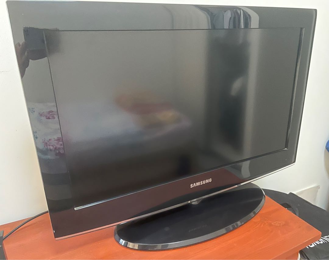 Samsung TV 26 inch, TV & Home Appliances, TV & Entertainment, TV Parts ...
