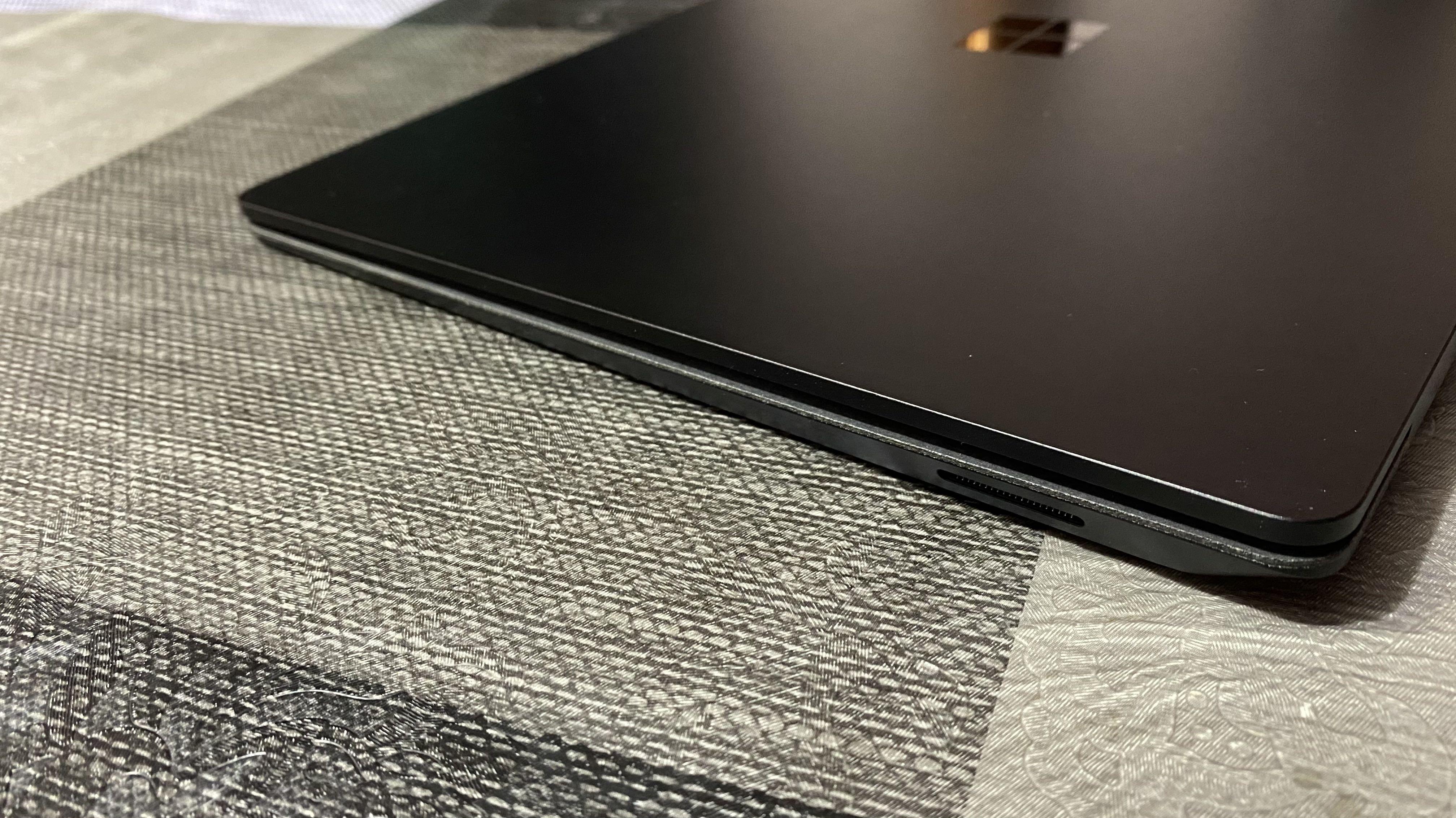 Microsoft Surface Laptop 2 i7/16RAM/512GB SSD, 電腦＆科技, 手提電腦 - Carousell