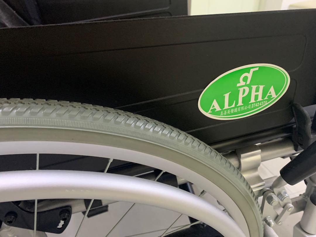 Alpha Wheelchair 輪椅, 傢俬＆家居, 傢俬, 椅子 - Carousell