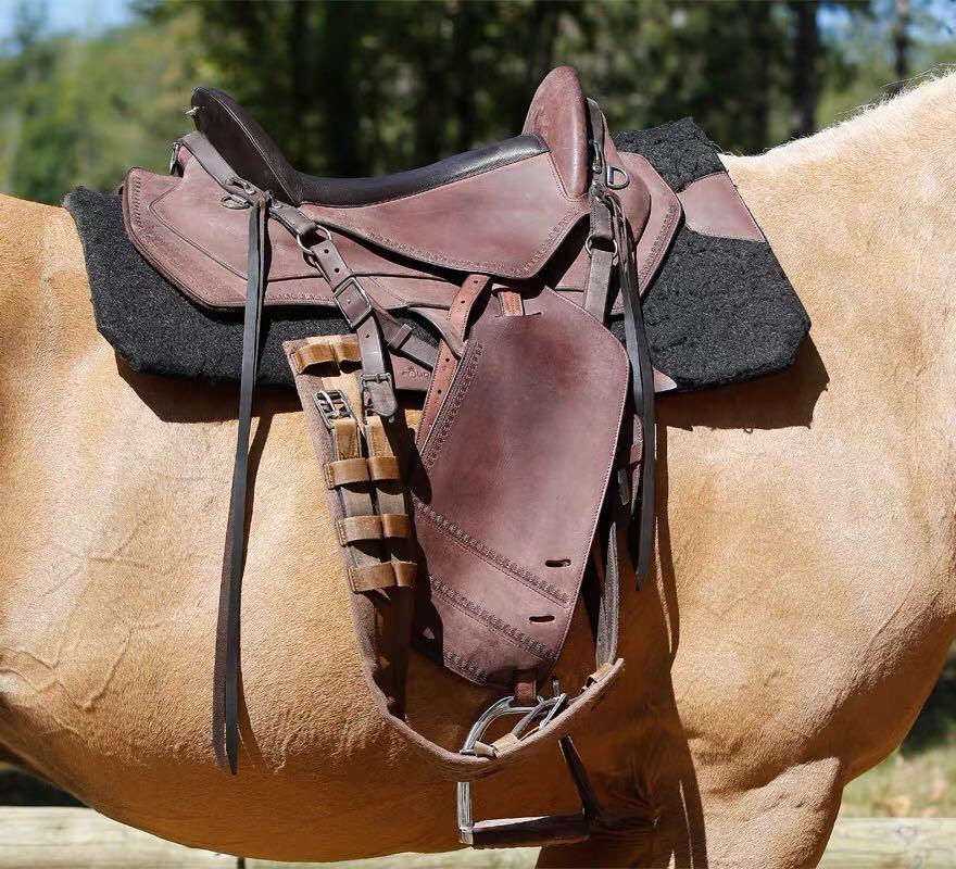 Horse saddle Italian leather , Everything Else on Carousell