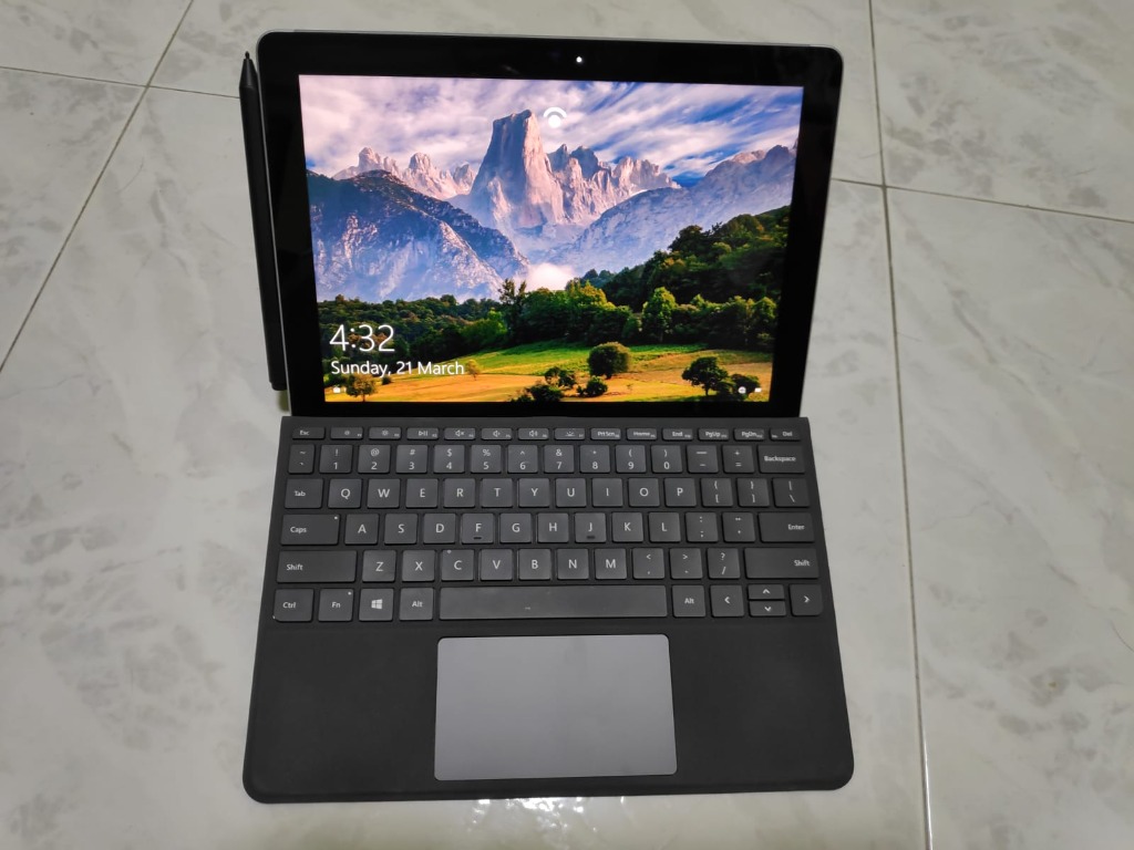 Microsoft Surface Go - 8GB RAM, 128GB Storage, Computers & Tech ...