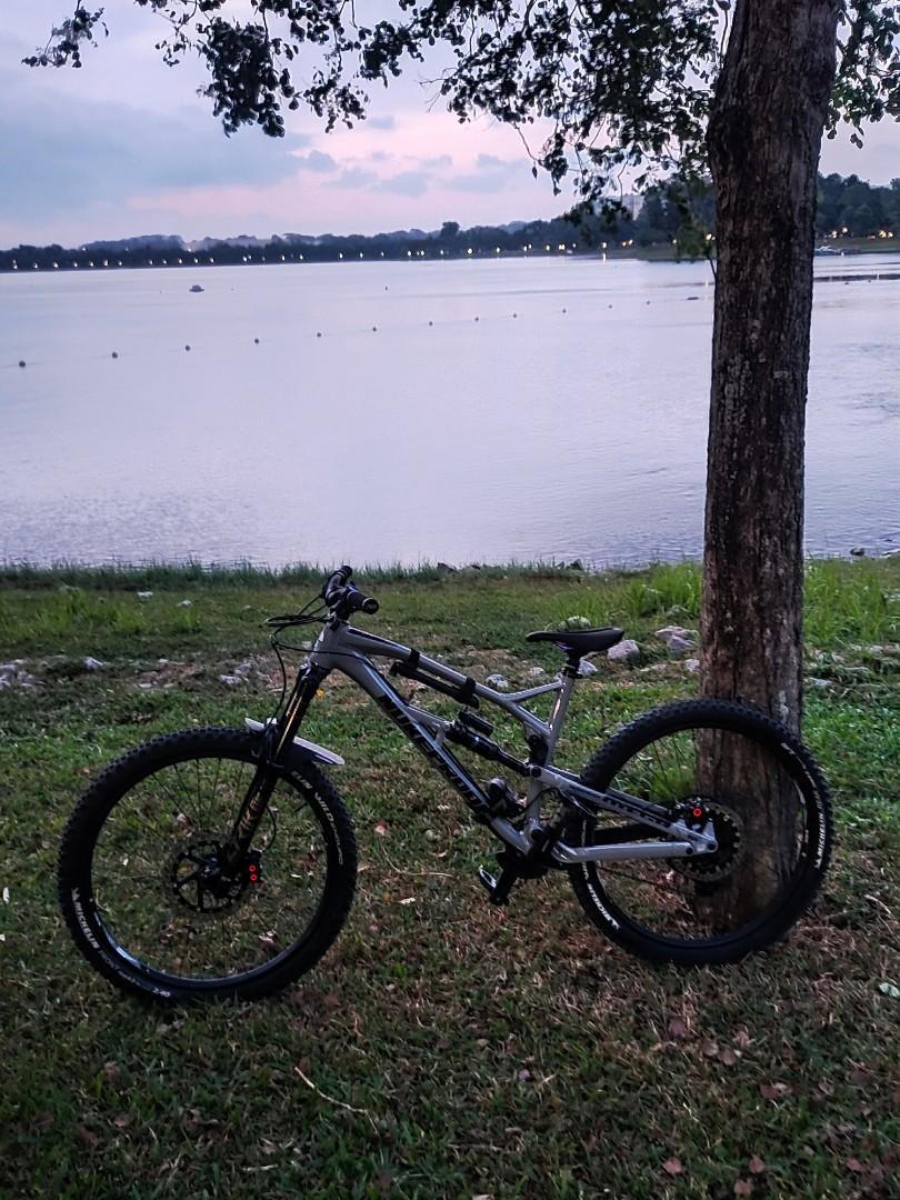 NUKEPROOF MEGA (L) 27.5, Sports Equipment, Bicycles & Parts, Bicycles ...