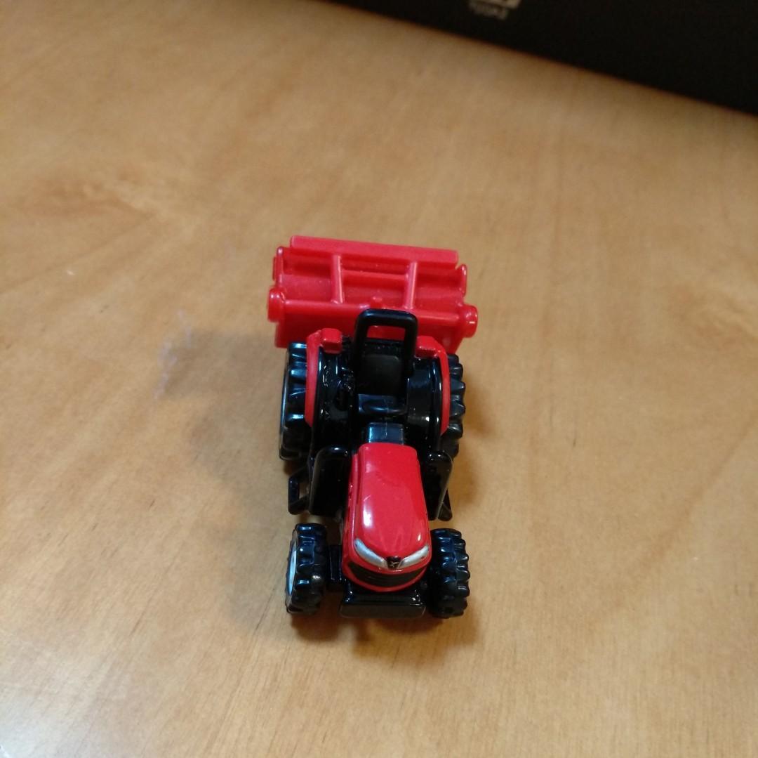 Tomica Yanmar Tractor 車仔, 興趣及遊戲, 玩具 & 遊戲類 - Carousell