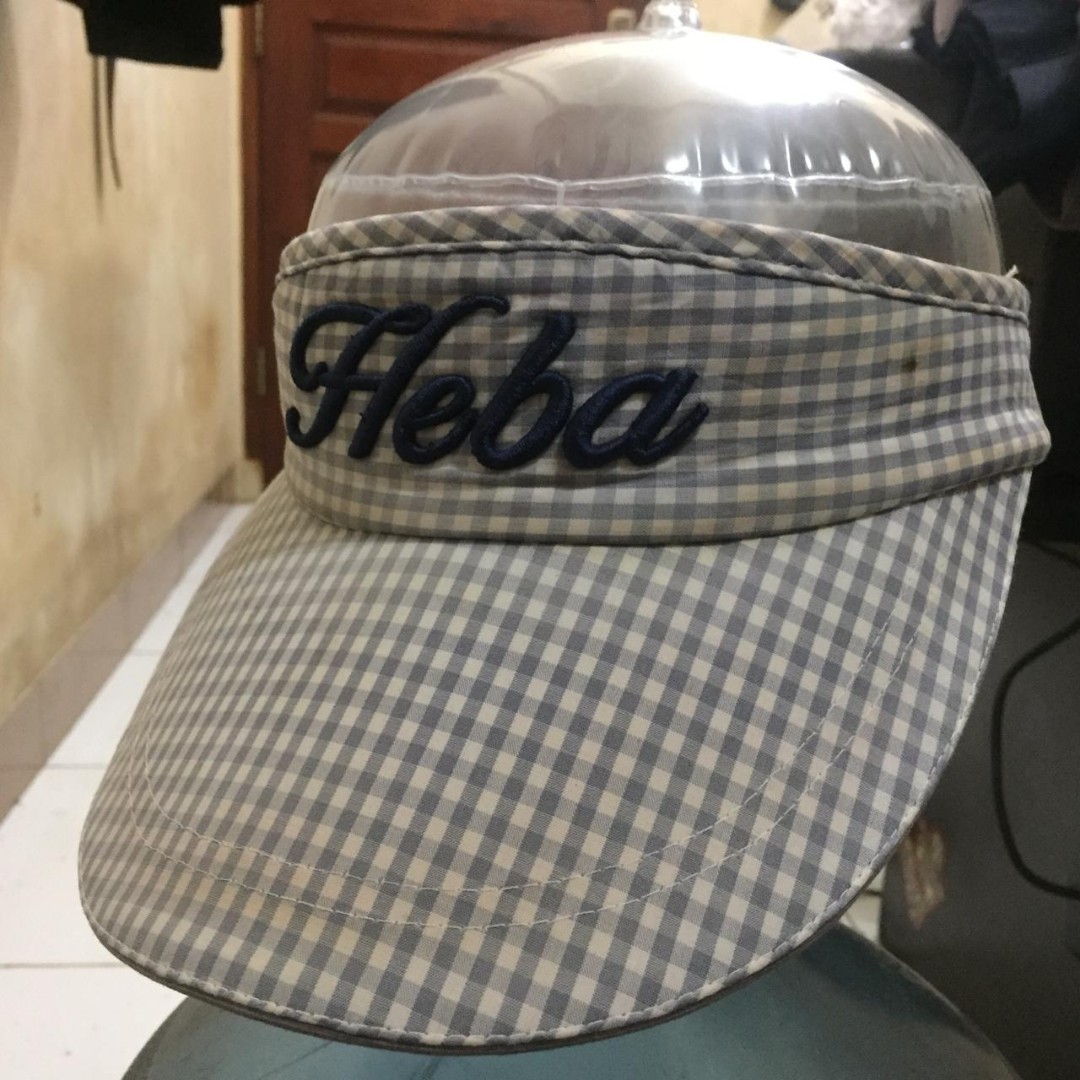 Topi olahraga/joging, Fesyen Wanita, Aksesoris di Carousell
