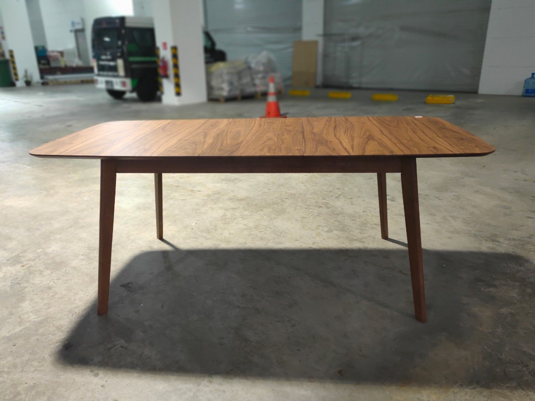 TRAX Extendable Dining Table in Walnut, Furniture & Home Living ...