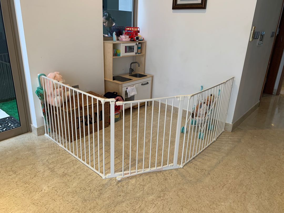 Baby Dan enclosure, Babies & Kids, Infant Playtime on Carousell