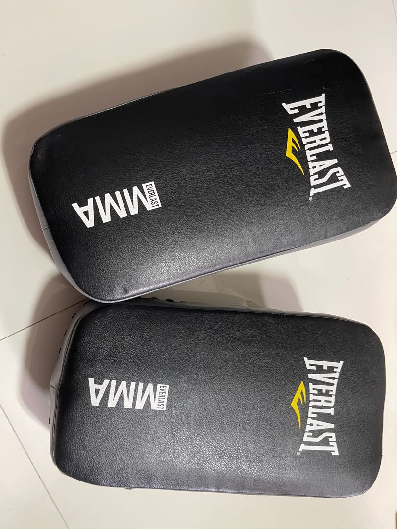 EVERLAST MMA PUNCHING PADS, Sports, Sports & Games Equipment on Carousell