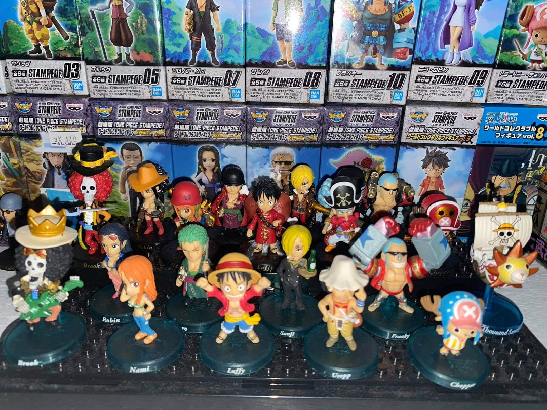 Figure collectibles one piece, Hobbies & Toys, Toys & Games on Carousell