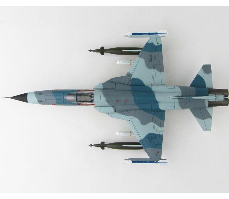 Hobby Master 1:72 Air Power Series HA3337 Northrop F-5E Tiger II Diecast Model USAF 527th AGRS ...