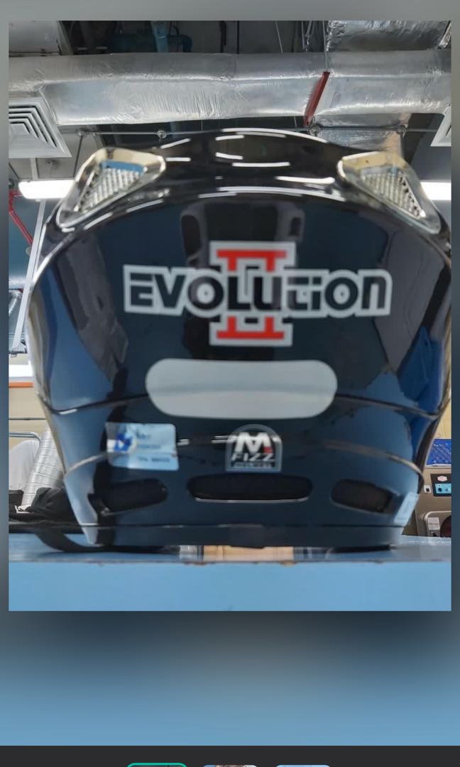 Mfizz Evo 2 L, Motorcycles, Motorcycle Apparel on Carousell