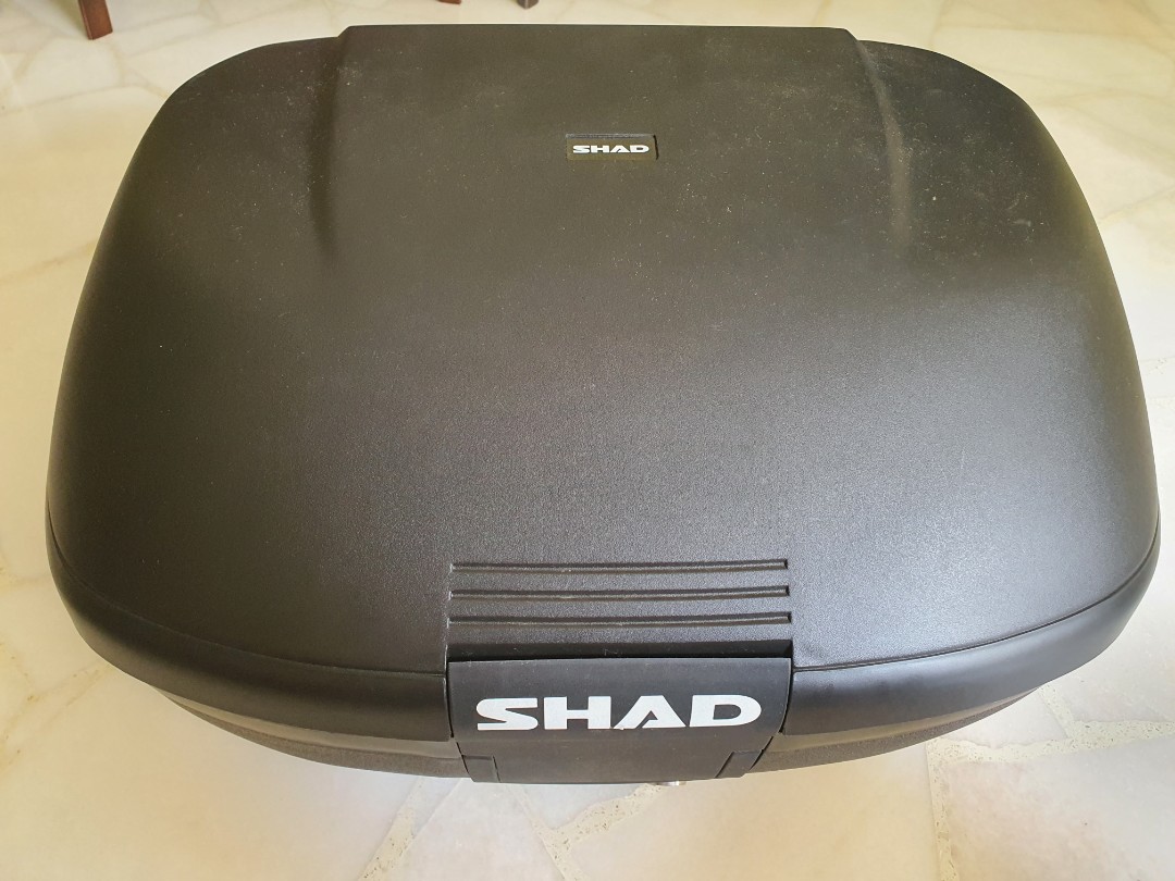 Shad 42 Top Box w Base plate, Motorcycles, Motorcycle Accessories on ...