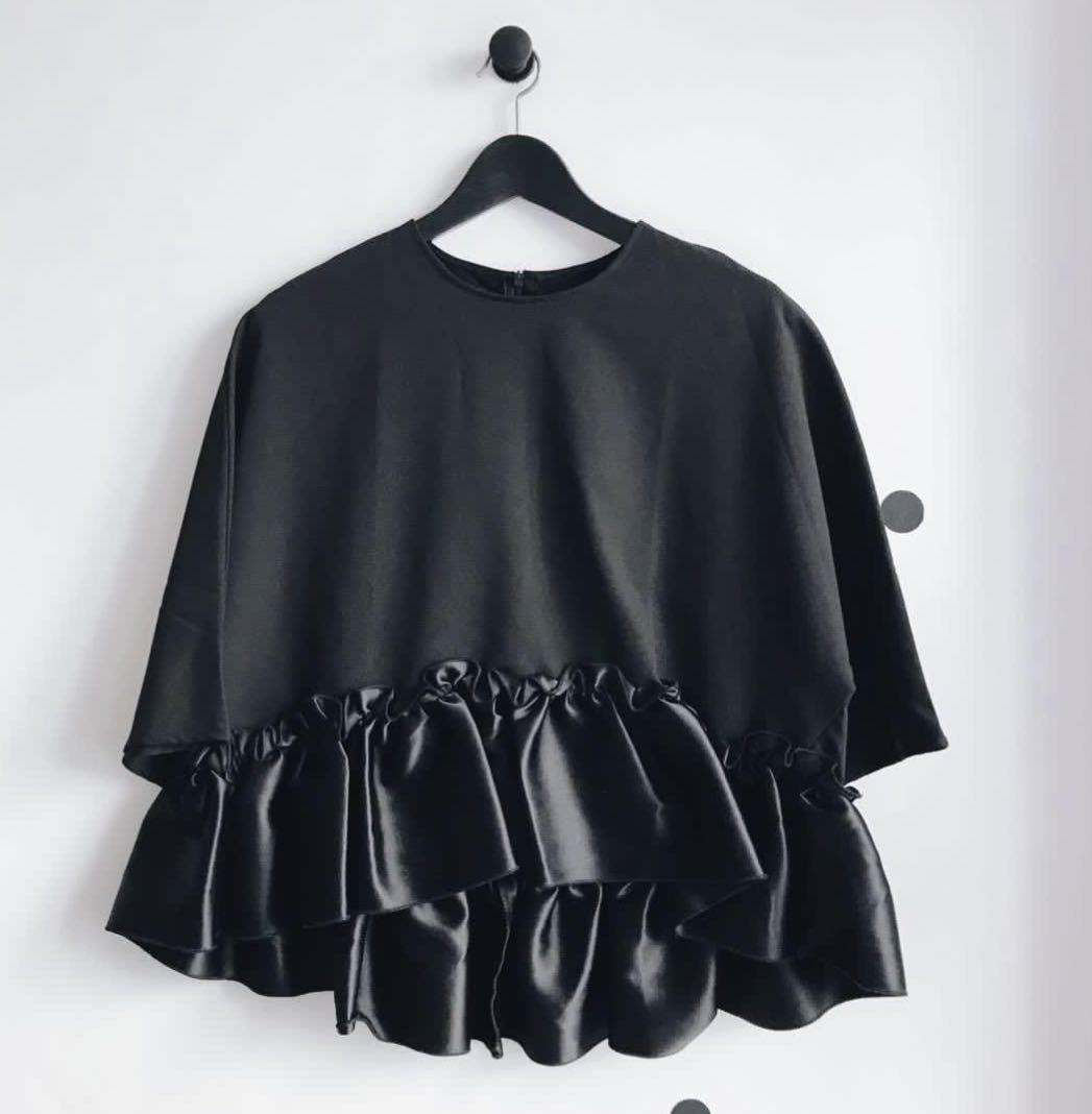 Soeurs Flutter Hem Top, Women's Fashion, Tops, Sleeveless on Carousell