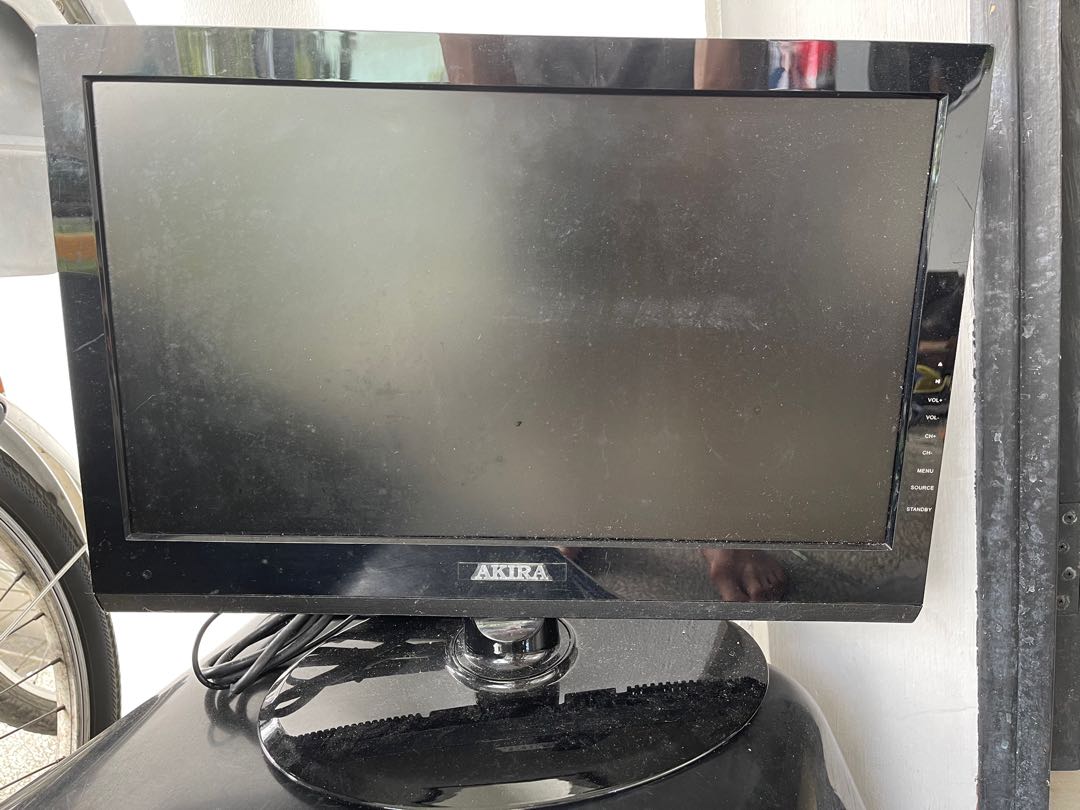 Akira Monitor (flickering), Computers & Tech, Parts & Accessories ...