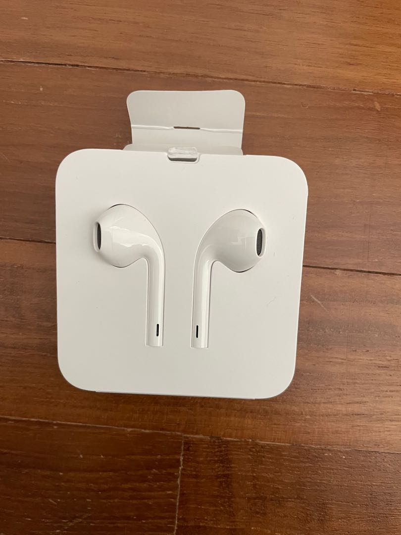 Apple Earpods with lightning cable, Mobile Phones & Gadgets, Mobile ...
