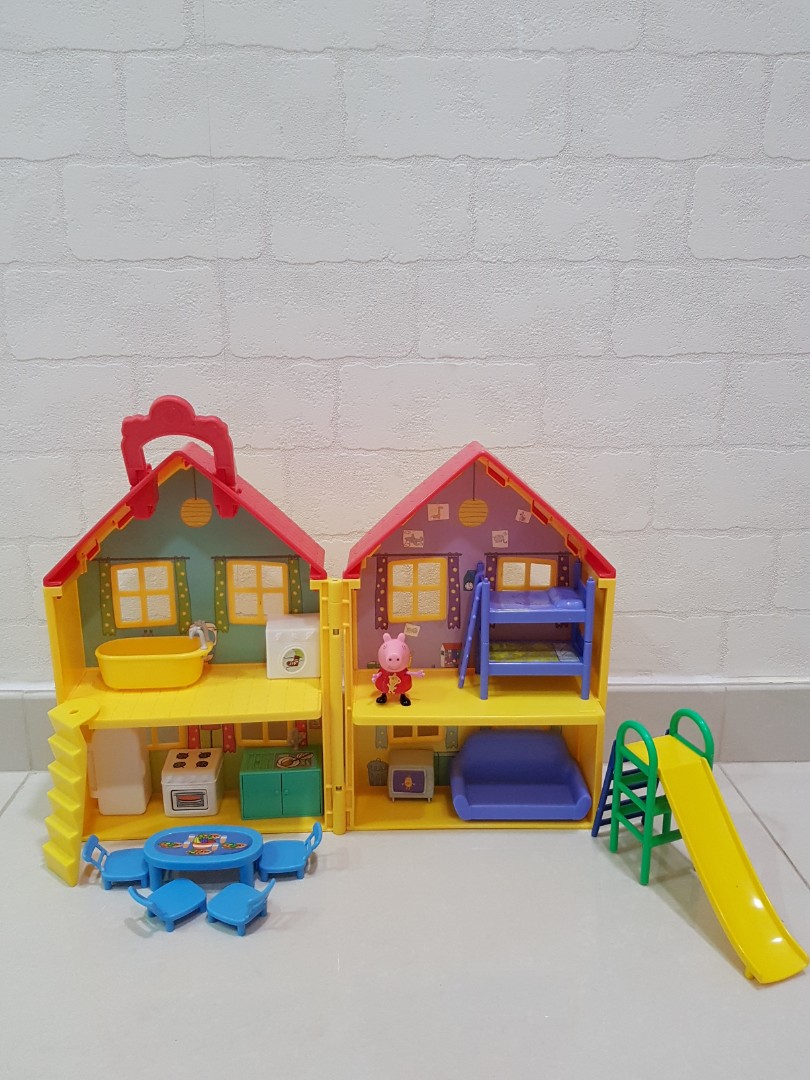 Peppa Pig House Set with Slide, Hobbies & Toys, Toys & Games on Carousell