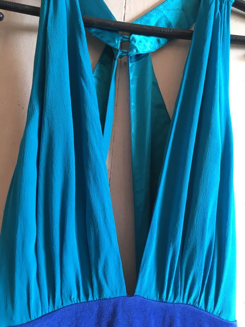 Authentic bebe Deep V shape dress, Women's Fashion, Dresses & Sets ...