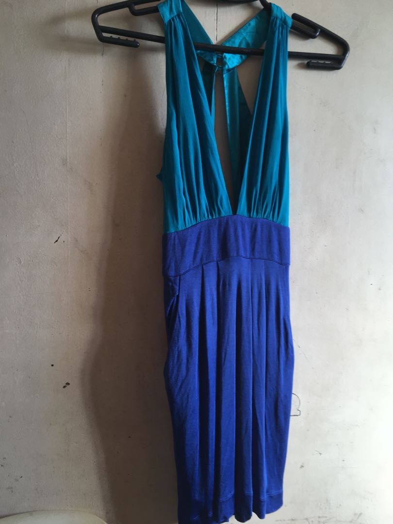 Authentic bebe Deep V shape dress, Women's Fashion, Dresses & Sets ...