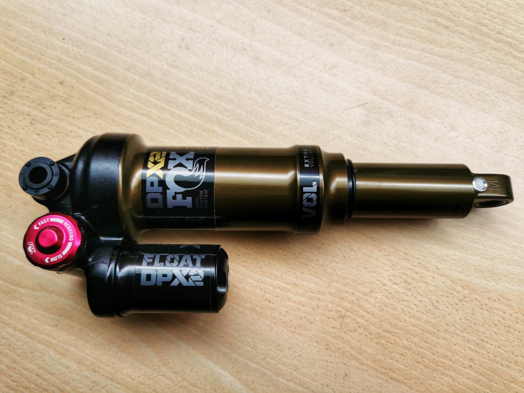 Fox Float DPX2 Factory Kashima Coating 210x55 (Rear), Sports Equipment ...