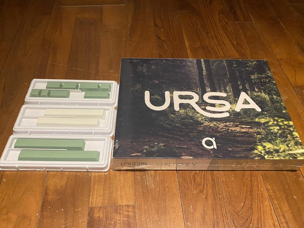 GMK ursa base + spacebars keycaps, Computers & Tech, Parts ...