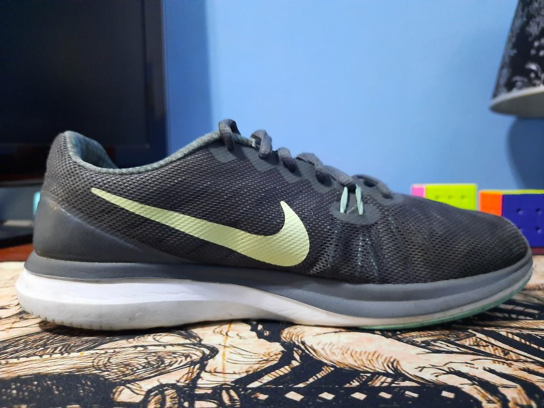 Nike Season Tr7 [original], Men's Fashion, Footwear, Sneakers on Carousell
