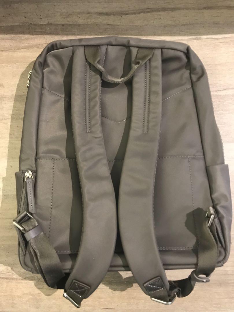 Samsonite RED, Women's Fashion, Bags & Wallets, Backpacks on Carousell