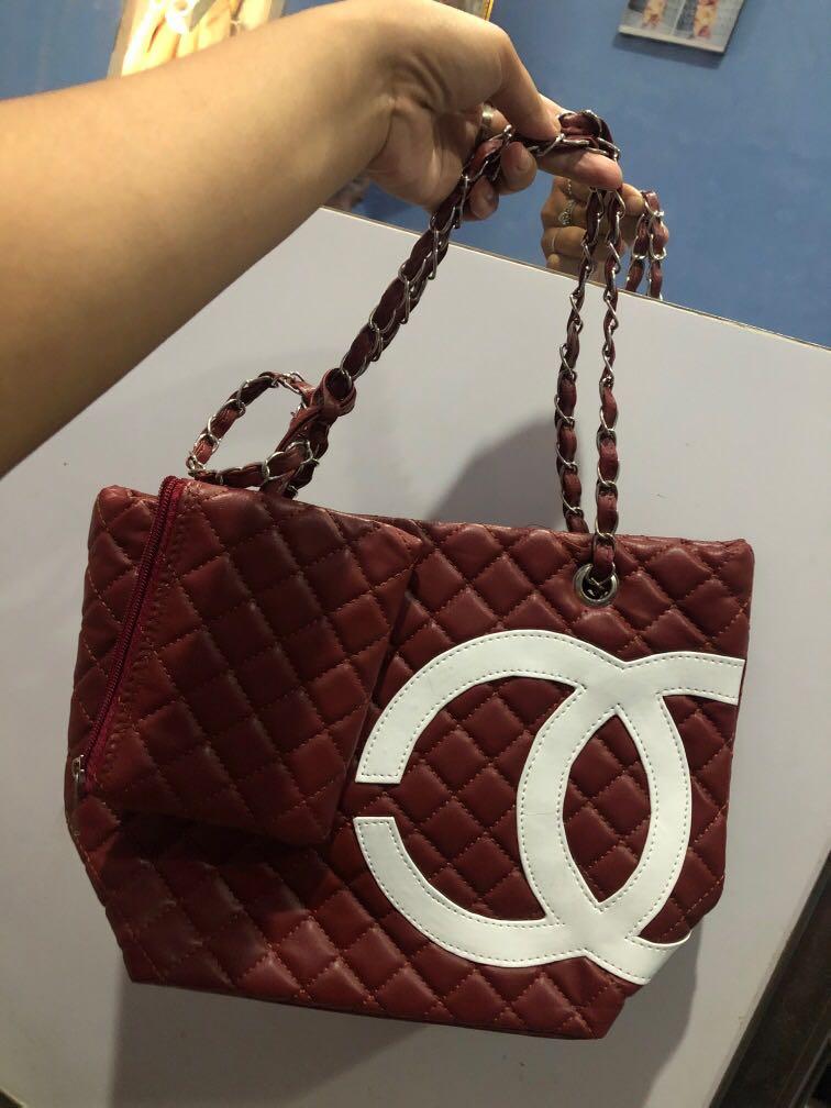 Tas Chanel maroon, Fesyen Wanita, Tas & Dompet di Carousell