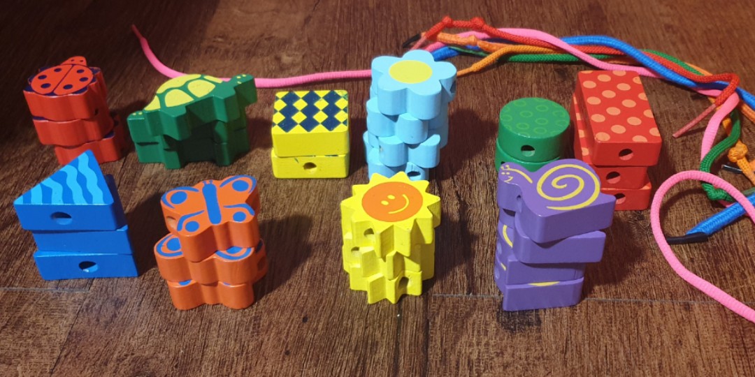 Threading blocks - Educational, Hobbies & Toys, Toys & Games on Carousell