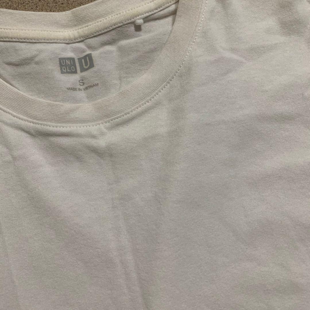 Uniqlo Basic White Top, Women's Fashion, Tops, Sleeveless on Carousell