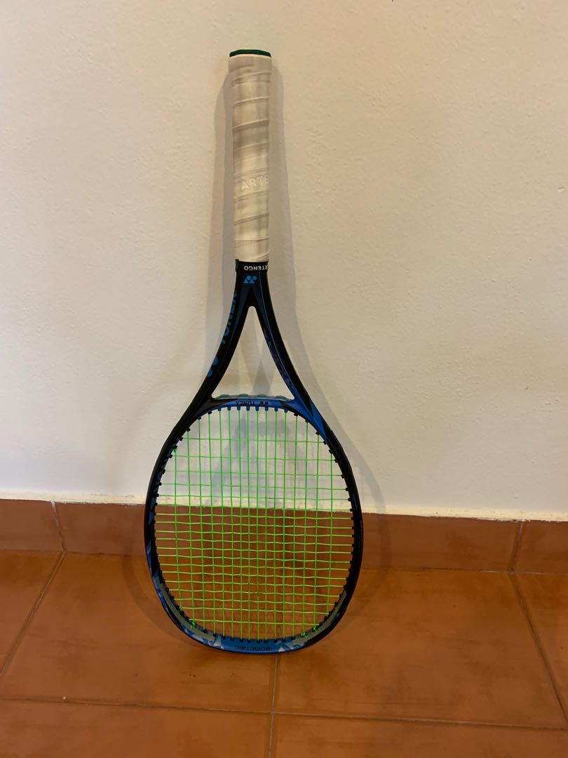 Yonex Ezone 98 (2018), Sports Equipment, Sports & Games, Racket & Ball ...
