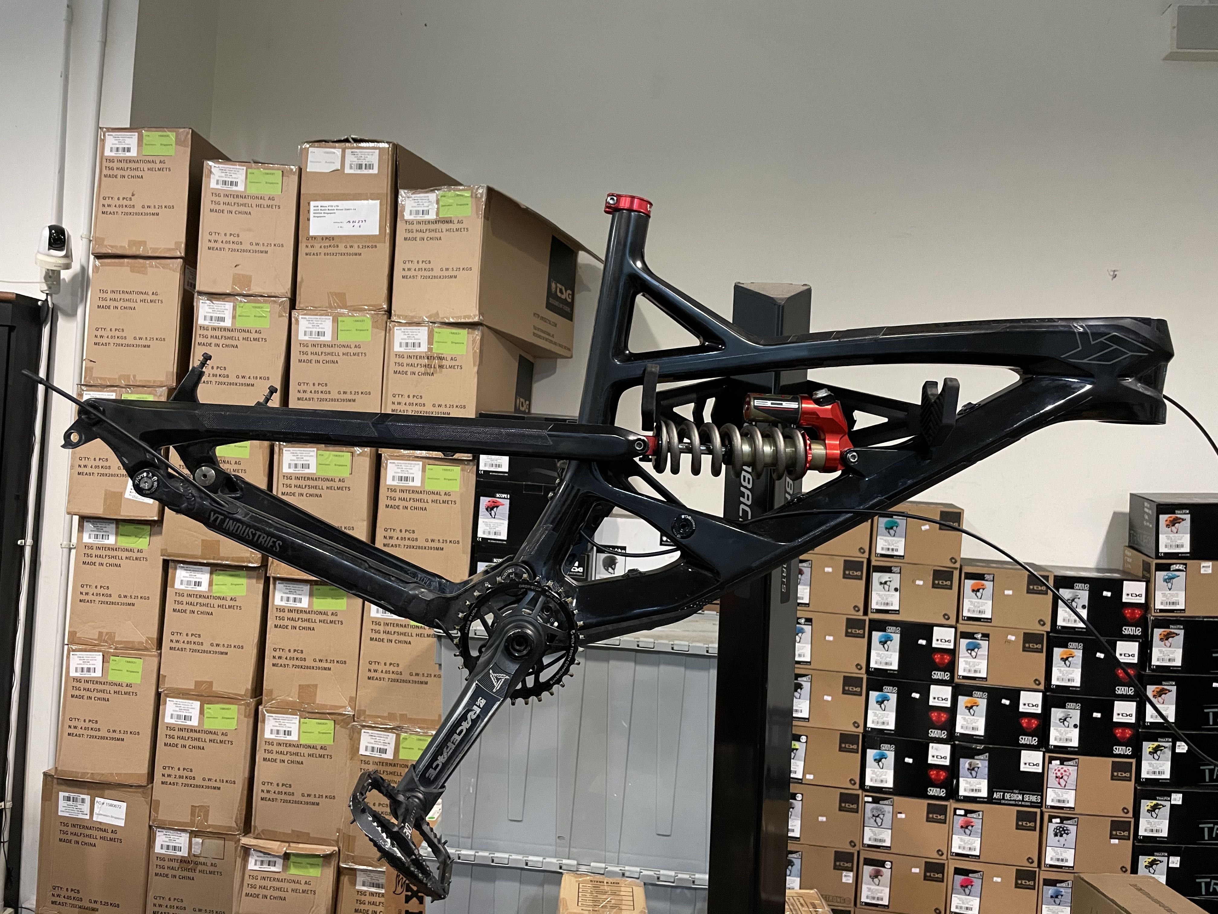 YT Capra CF Pro Frame, Sports Equipment, Bicycles & Parts, Bicycles on ...