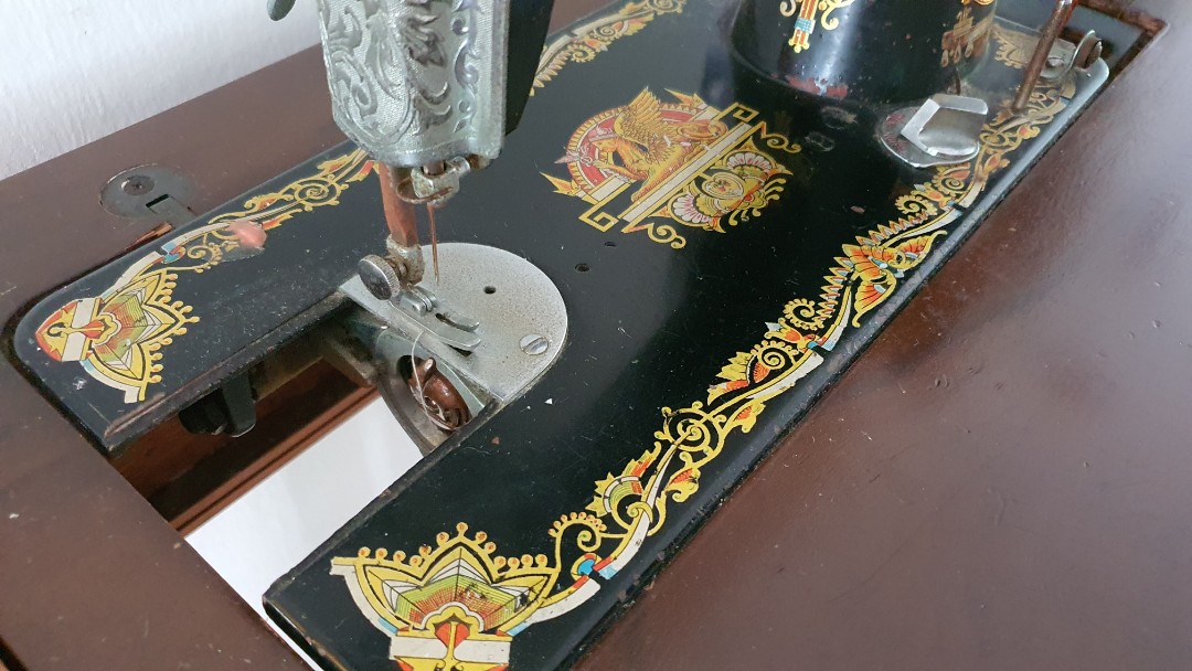 Antique Standard Sewing Machine, Hobbies & Toys, Collectibles ...