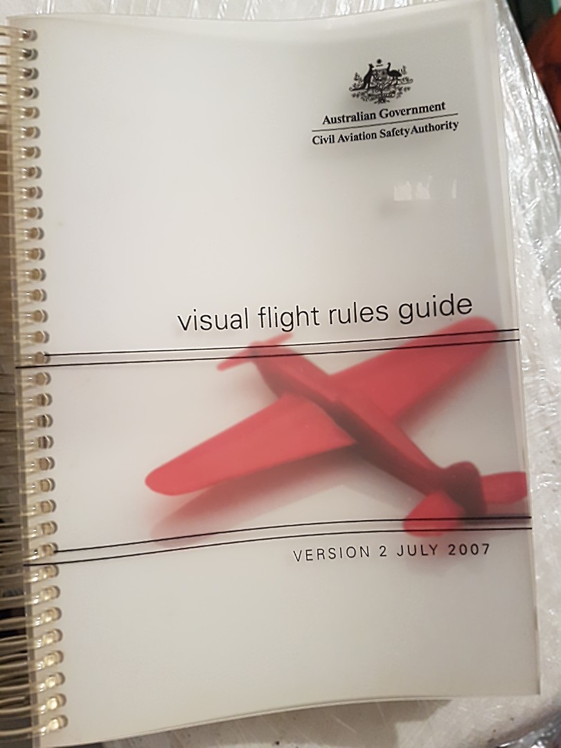 Old visual flight rules guide, 興趣及遊戲, 書本 & 文具, 書本及雜誌 - 補充練習 - Carousell