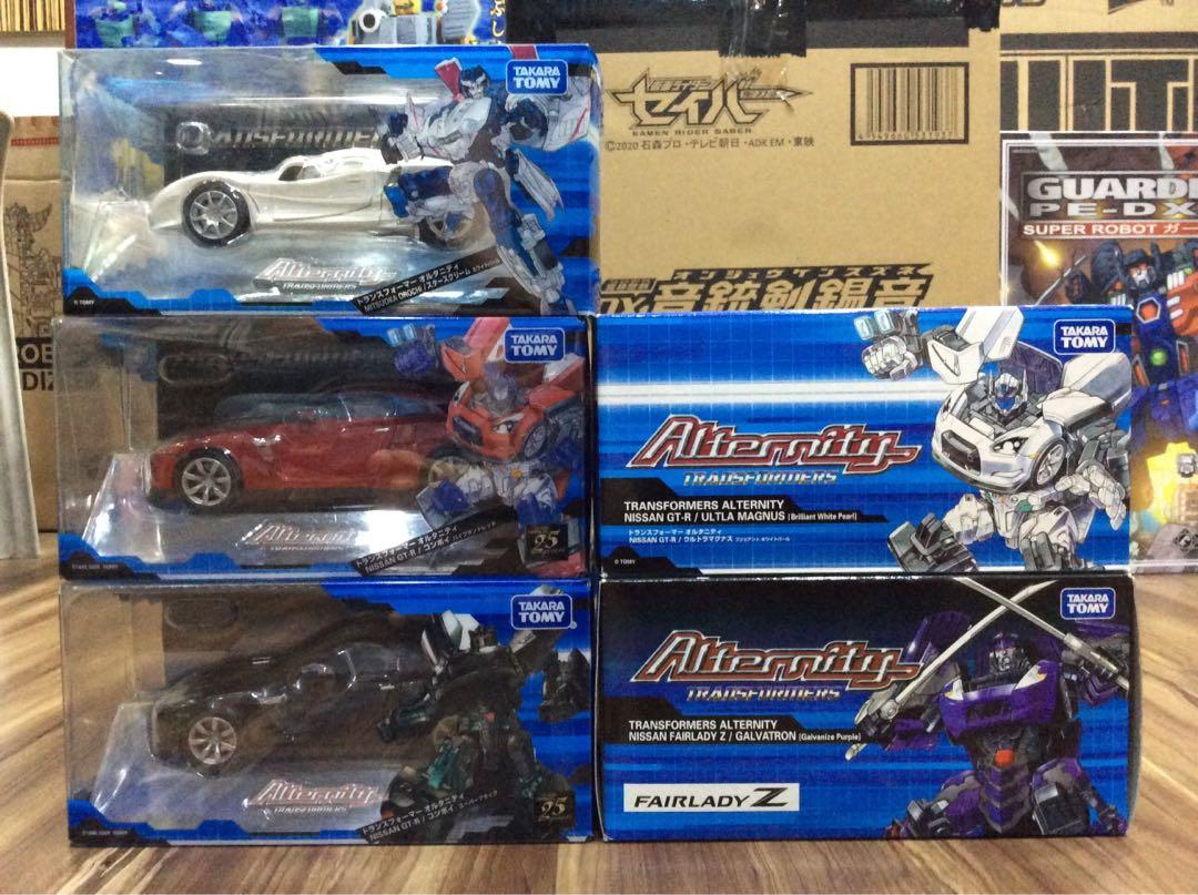TakaraTomy Transformers Alternity Nisson GTR Convoy / Optimus Prime ...