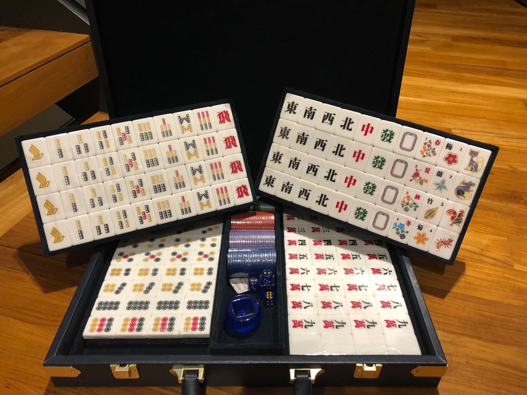 SQ Mahjong Set!, Hobbies & Toys, Toys & Games on Carousell