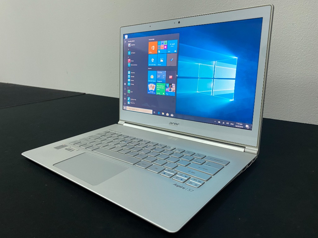 TouchScreen Acer Ultra Slim & Super LightWeight Laptop + SSD + MS ...