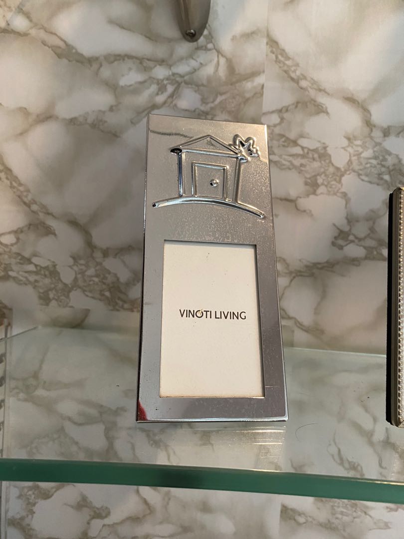 2 pcs Bingkai metal vinoti (kondisi baru sesuai gbr) 2 pcs, Perabotan ...