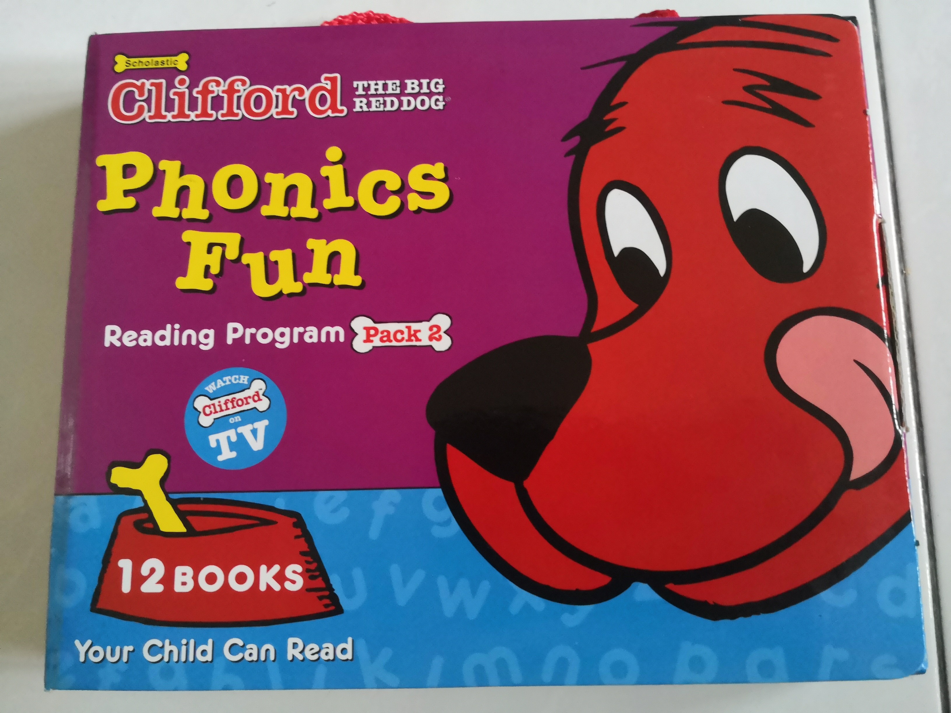 Clifford Phonics Fun pack 2, Hobbies & Toys, Books & Magazines ...