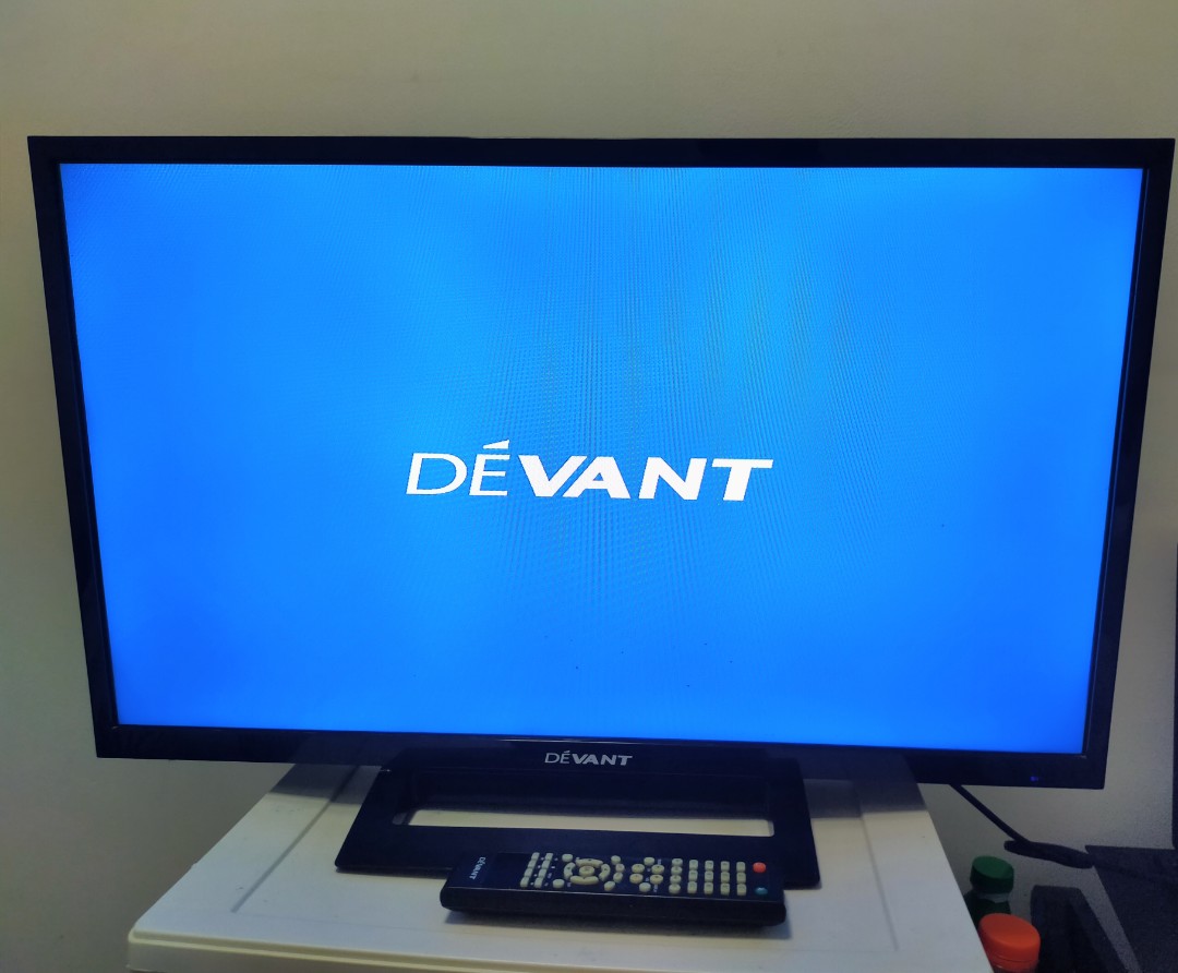 Devant LED TV 28", TV & Home Appliances, TV & Entertainment, TV on ...