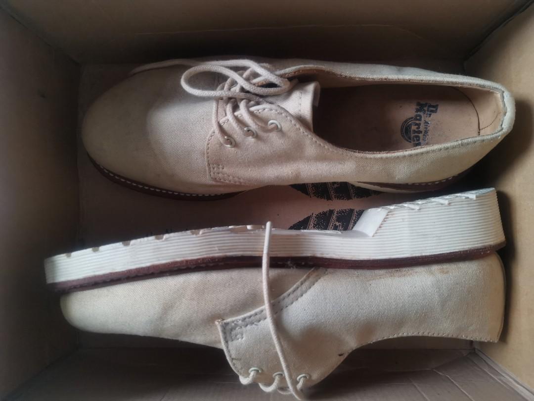 Dr Martens Lester, Women's Fashion, Footwear, Boots on Carousell