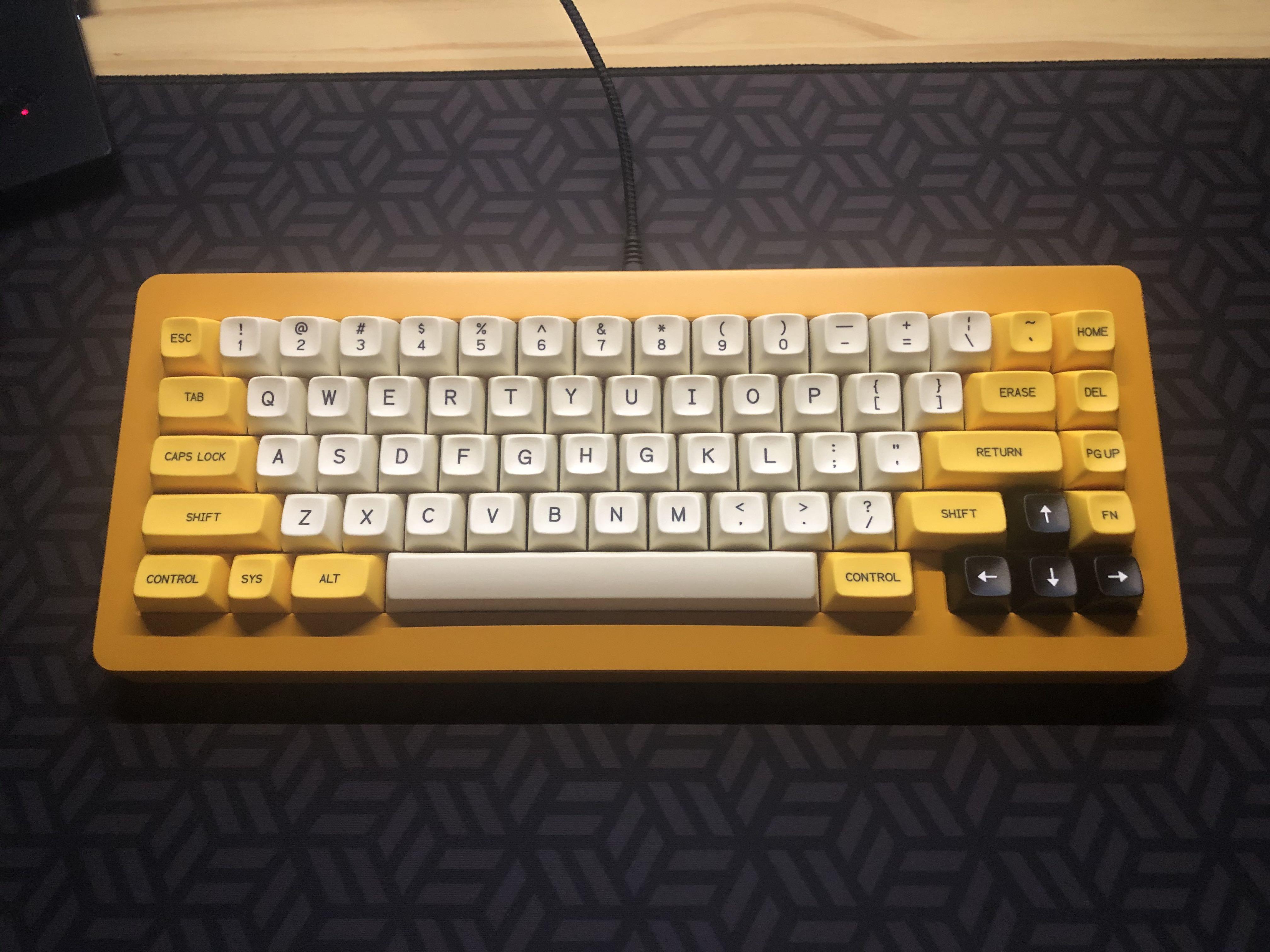 HHKB Ai03 Polaris, Holy Pandas, KAT Arctic, Infinikey Port, GMK ...