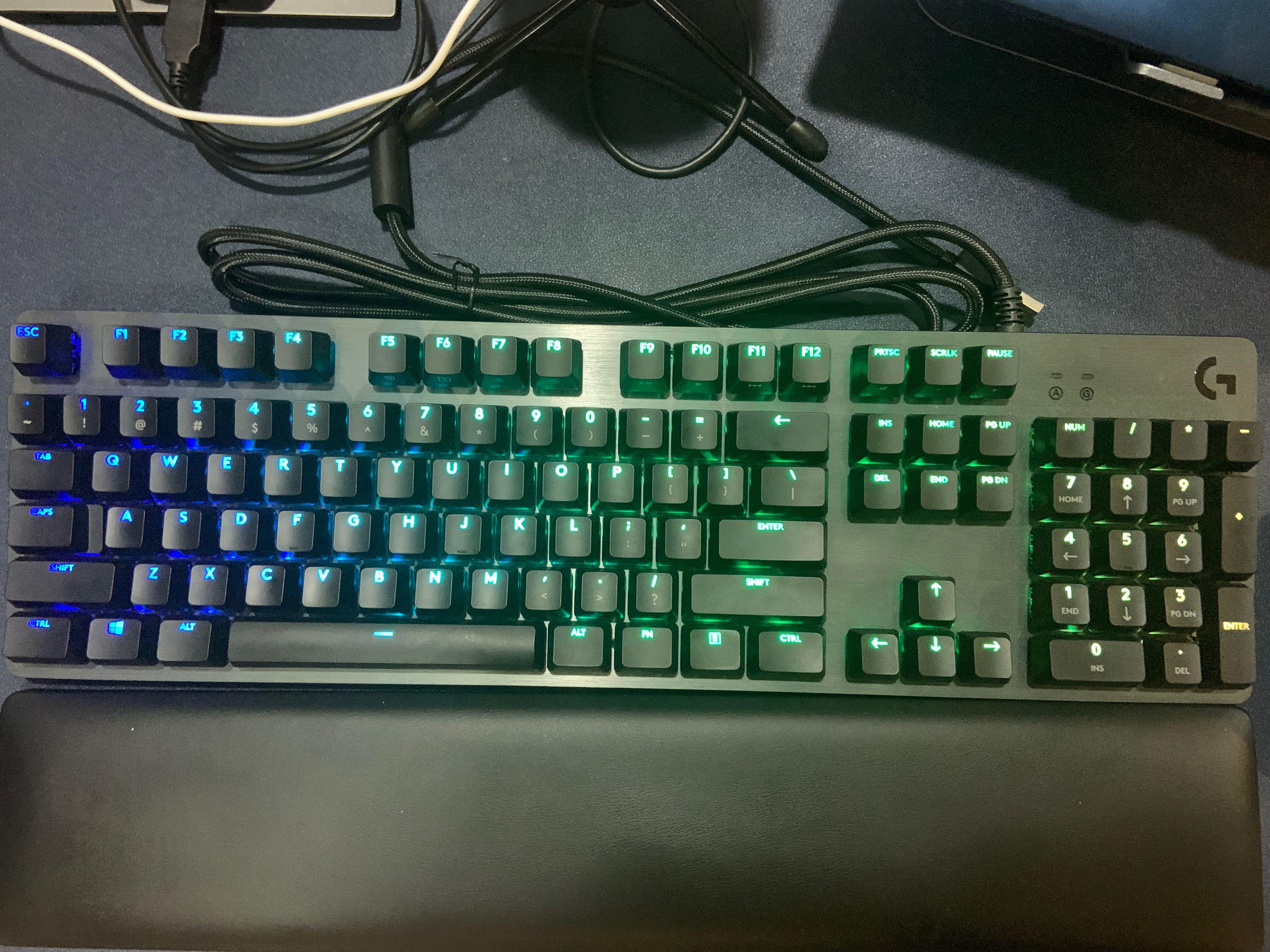 Logitech G512 Gaming Keyboard with Arm Rest, Computers & Tech, Parts ...