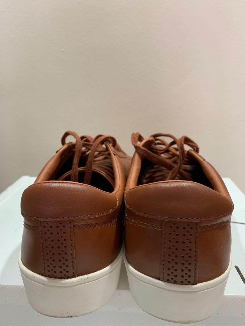 Original Brown Fred Perry Shoes, Men's Fashion, Footwear, Dress Shoes on Carousell
