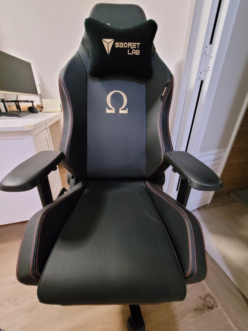 Secret lab Omega 2020 ver., Furniture & Home Living, Furniture, Chairs ...